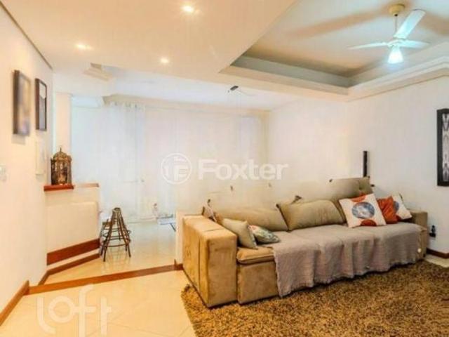 Casa em Condomínio, 3 dormitórios, 200 m², em Hípica