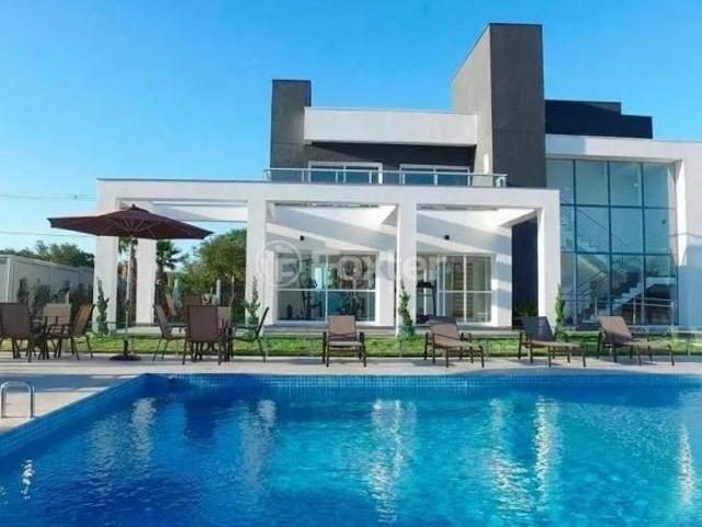 Casa em Condomínio, 3 dormitórios, 203 m², em Ipanema