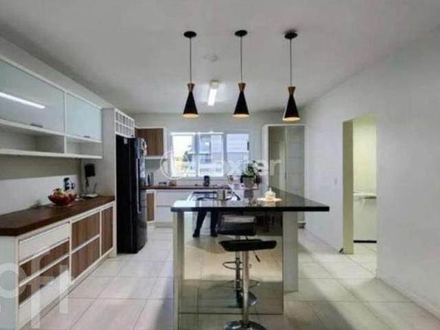 Casa em Condomínio, 3 dormitórios, 204 m², em Hamburgo Velho