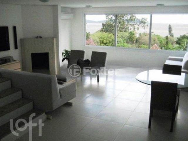 Casa em Condomínio, 3 dormitórios, 208.61 m², em Sétimo Céu