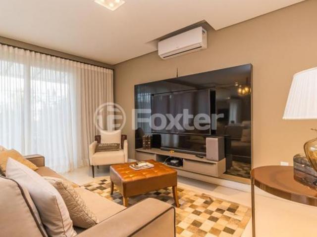 Casa em Condomínio, 3 dormitórios, 208.83 m², em Morro Santana