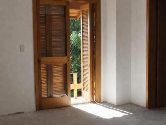 Casa em Condomínio, 3 dormitórios, 208 m², bairro Cavalhada