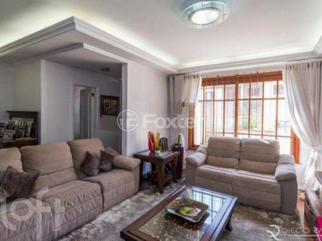 Casa em Condomínio, 3 dormitórios, 211.51 m², em Cristal