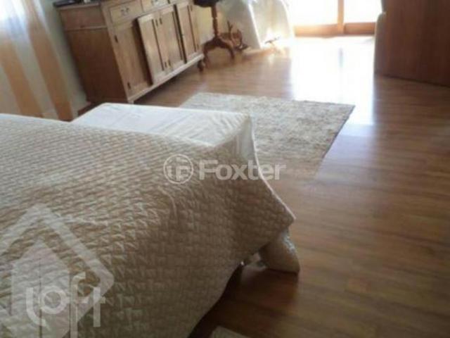 Casa em Condomínio, 3 dormitórios, 216.06 m², em Hípica