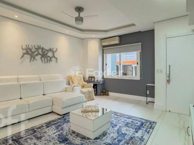 Casa em Condomínio, 3 dormitórios, 216 m², em Sarandi