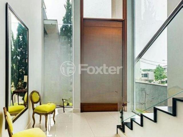 Casa em Condomínio, 3 dormitórios, 217 m², em São Vicente