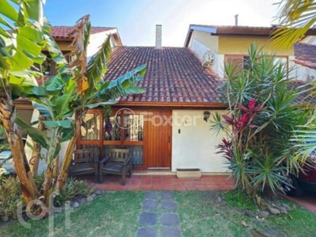Casa em Condomínio, 3 dormitórios, 220 m², em Ipanema