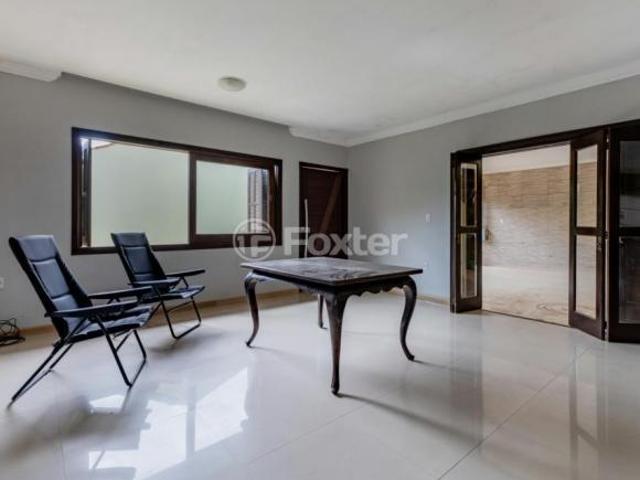 Casa em Condomínio, 3 dormitórios, 221.28 m², em Vila Jardim