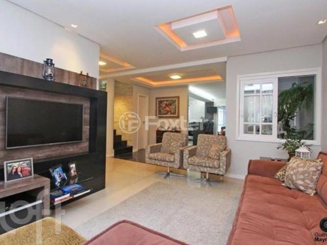 Casa em Condomínio, 3 dormitórios, 223.8 m², em Sarandi