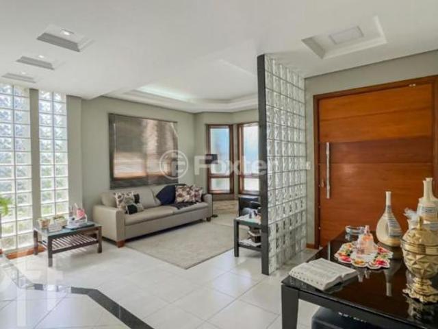 Casa em Condomínio, 3 dormitórios, 223.97 m², em Sarandi
