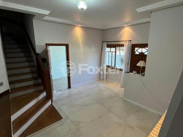 Casa em Condomínio, 3 dormitórios, 225.18 m², em Jardim Isabel