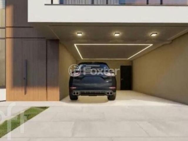 Casa em Condomínio, 3 dormitórios, 225 m², em Centro