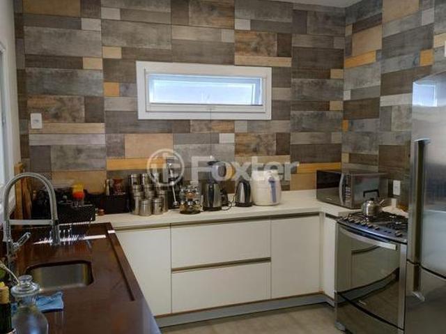 Casa em Condomínio, 3 dormitórios, 228 m², em Querência