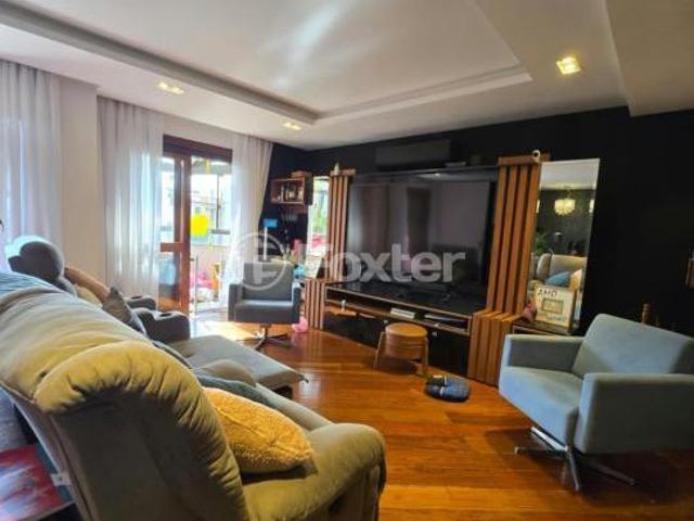 Casa em Condomínio, 3 dormitórios, 229 m², em Cristal
