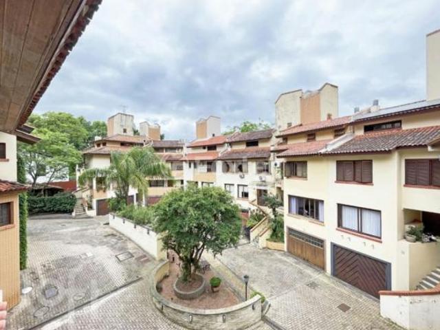 Casa em Condomínio, 3 dormitórios, 235.56 m², em Boa Vista