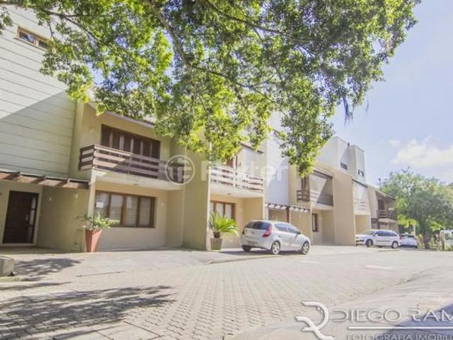 Casa em Condomínio, 3 dormitórios, 240.79 m², em Lomba do Pinheiro