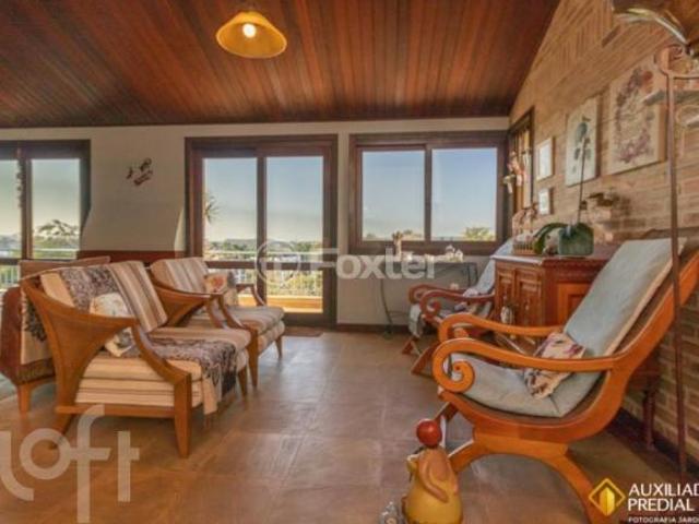 Casa em Condomínio, 3 dormitórios, 240 m², em Diva Lessa de Jesus