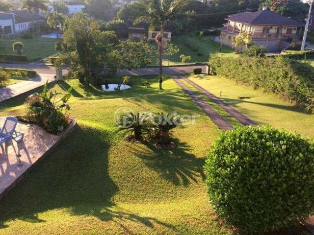 Casa em Condomínio, 3 dormitórios, 240 m², em Morada Gaúcha