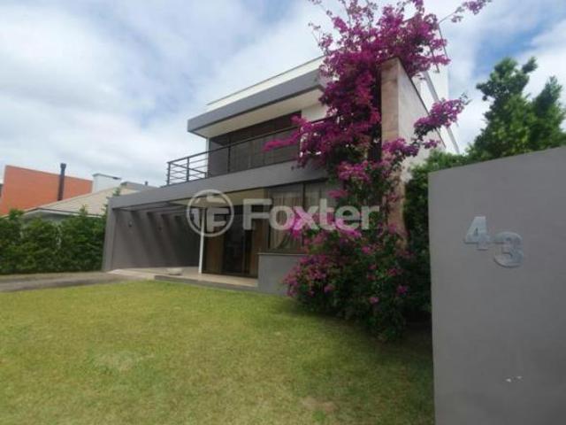 Casa em Condomínio, 3 dormitórios, 242.25 m², em Vila da Serra