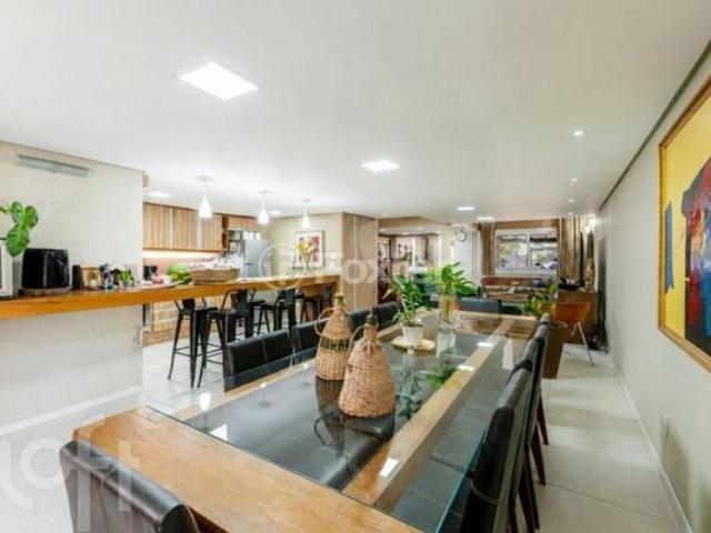 Casa em Condomínio, 3 dormitórios, 251 m², em Tristeza
