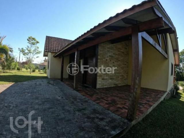 Casa em Condomínio, 3 dormitórios, 254 m², em Diva Lessa de Jesus
