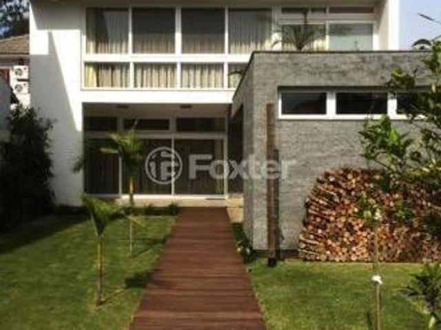 Casa em Condomínio, 3 dormitórios, 258.67 m², em Hípica