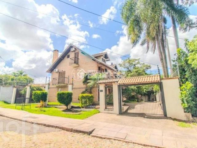 Casa em Condomínio, 3 dormitórios, 268.01 m², em Ipanema