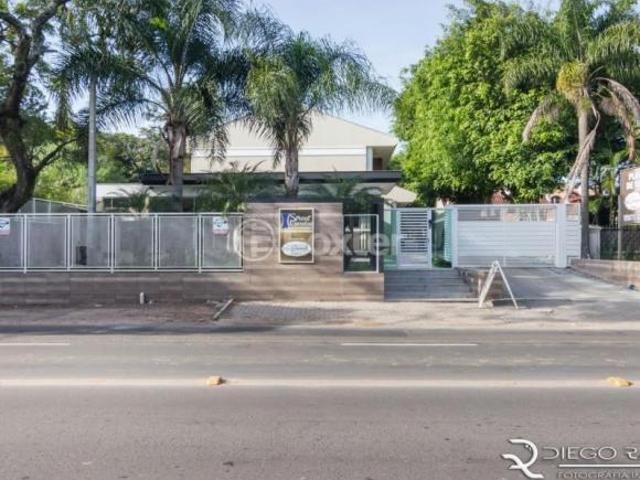 Casa em Condomínio, 3 dormitórios, 273.16 m², em Pedra Redonda