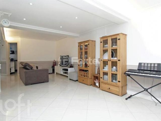 Casa em Condomínio, 3 dormitórios, 275.62 m², em Boa Vista