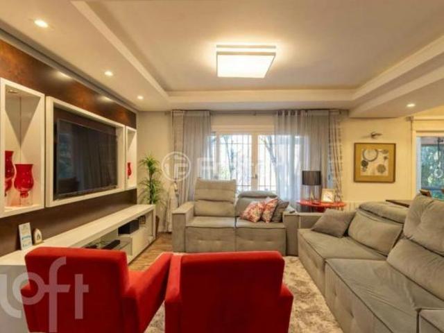 Casa em Condomínio, 3 dormitórios, 290 m², em Santa Terezinha