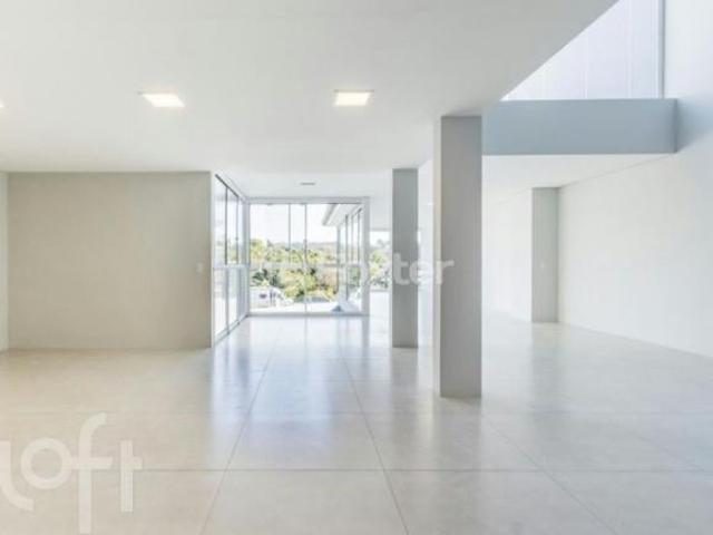 Casa em Condomínio, 3 dormitórios, 300 m², em Mário Quintana