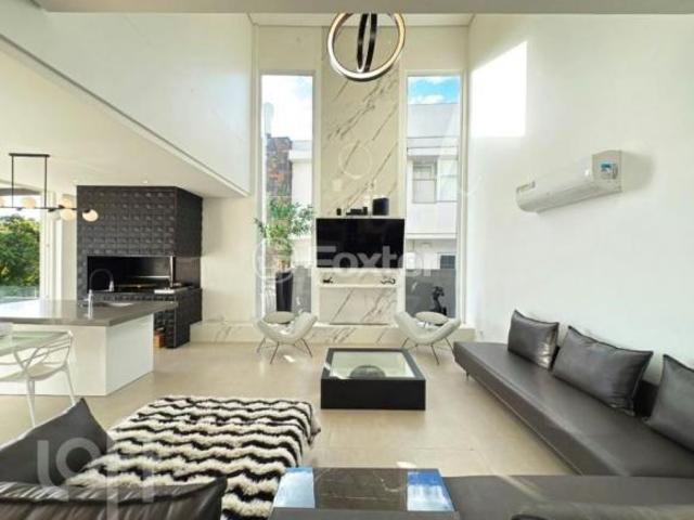 Casa em Condomínio, 3 dormitórios, 309.53 m², em Vila Nova