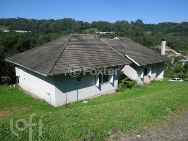 Casa em Condomínio, 3 dormitórios, 320 m², em Linha 40