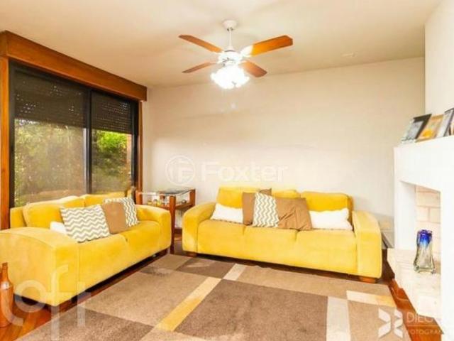 Casa em Condomínio, 3 dormitórios, 359.27 m², em Cristal