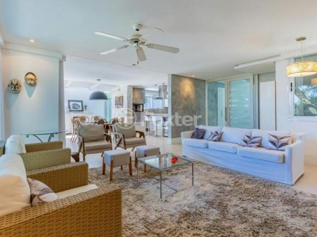 Casa em Condomínio, 3 dormitórios, 367.15 m², em Vila Assunção