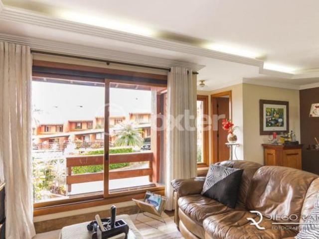 Casa em Condomínio, 3 dormitórios, 382.86 m², em Cristal