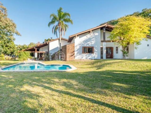Casa em Condomínio, 3 dormitórios, 388 m², em Cavalhada