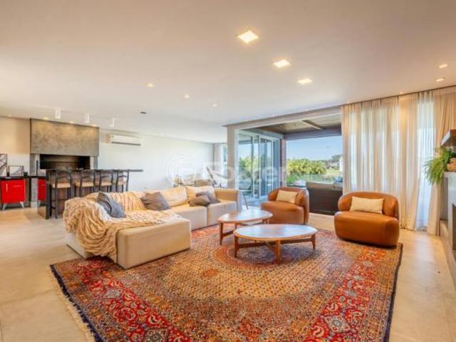 Casa em Condomínio, 3 dormitórios, 394.96 m², em Belém Novo