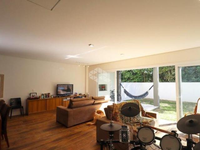 Casa em Condomínio, 3 dormitórios, Bairro Pedra Redonda, Zona Sul, Porto Alegre