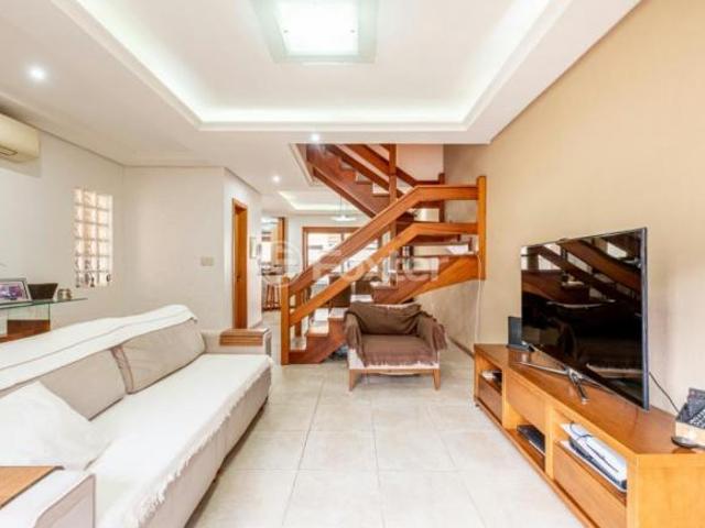 Casa em Condomínio, 3 dormitórios, em Sarandi