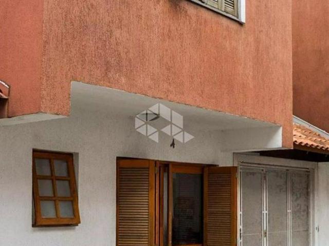 Casa em condomínio 3 dormitórios, sendo 1 suíte, 2 vagas no bairro Tristeza