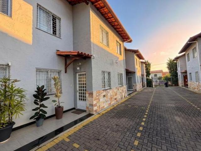 Casa em condomínio 3 Qts. 02 banho 01 V.g. ITAPOÃ