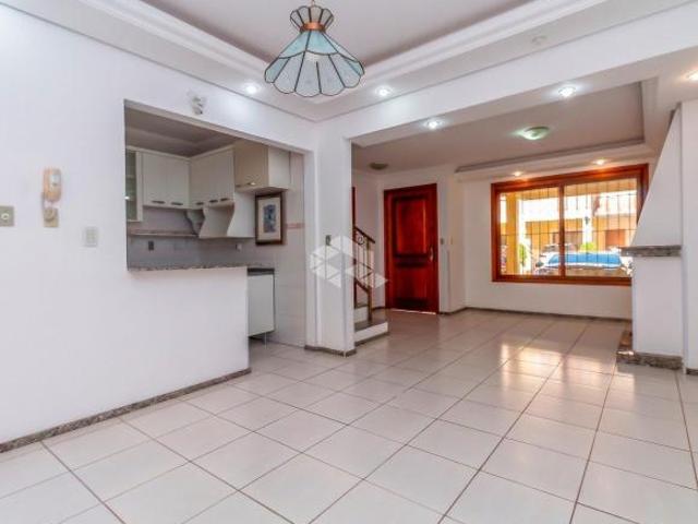 Casa em condomínio 3 QUARTOS COM SUÍTE na Avenida Eduardo Prado