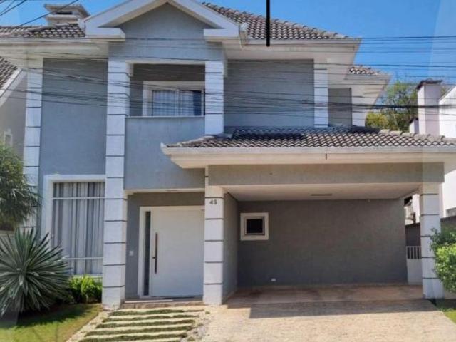 Casa em condominio, 3 quartos e uma suite 4 vagas garagem. area gourmet aberta