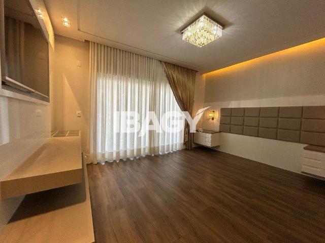 Casa em Condominio 3 Quartos Pedra Branca 318m²