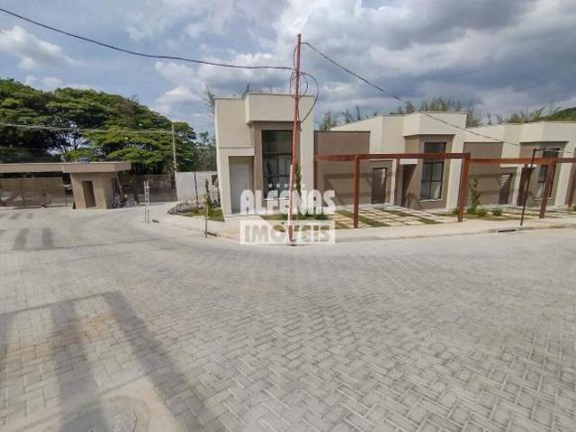 Casa em condomínio 3 quartos, suíte, 2 vagas de garagem, lazer, Vila Beneves, Contagem MG