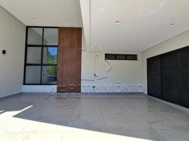 CASA EM CONDOMINIO 3 QUARTOS SENDO UMA SUÍTE COM CLOSET RESIDENCIAL HELENA MARIA