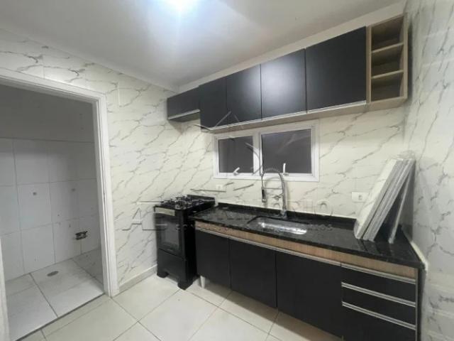 Casa em Condomínio 3 Quartos sendo 1 Suíte Pedroso 66m²