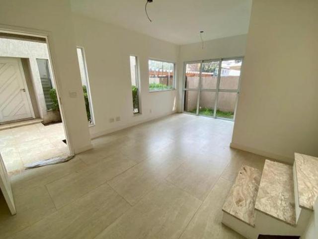 CASA EM CONDOMINIO 3 QUARTOS 1 SUITE 1 VAGA PROXIMO A USP/BUTANTÃ. FL64