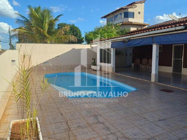 CASA EM CONDOMINIO, 3 QUARTOS, 2 SUÍTES, VISTA LIVRE DE ESQUINA NASCENTE PISCINA